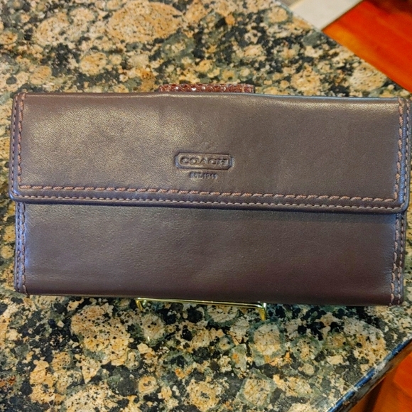 Coach | Bags | Coach Turnlock Wallet | Poshmark